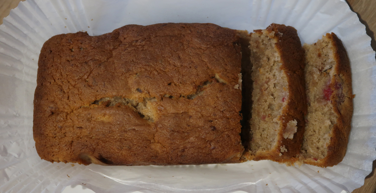 Banana & Raspberry Loaf Cake – Shamsa's Kitchen